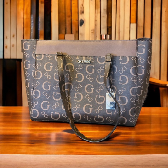 Guess | Bags | Large Guess Wide Shouldertote Bag Nwot | Poshmark